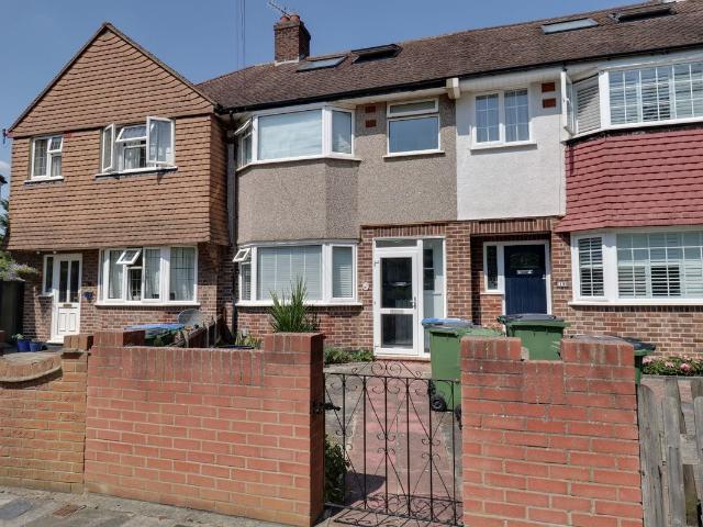 Alverstone Gardens, London, Greater London SE9, 4 bed semi detached house to rent, £2,400 pcm | PrimeLocation