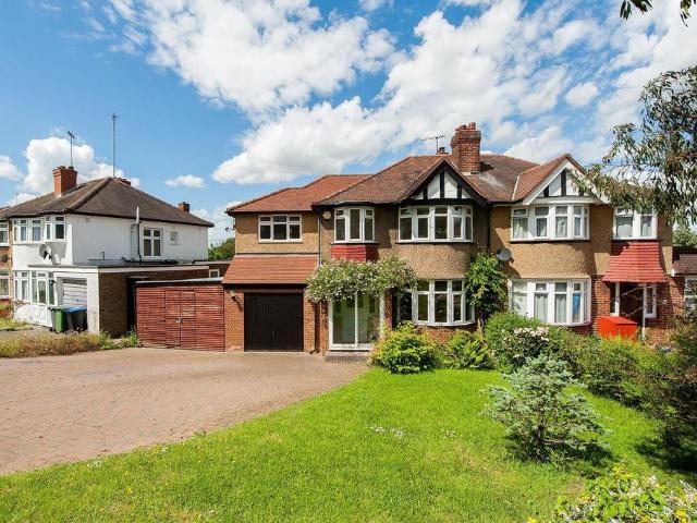 Alverstone Road, Wembley, HA9 5 bed house to rent £3,950 pcm £912 pw
