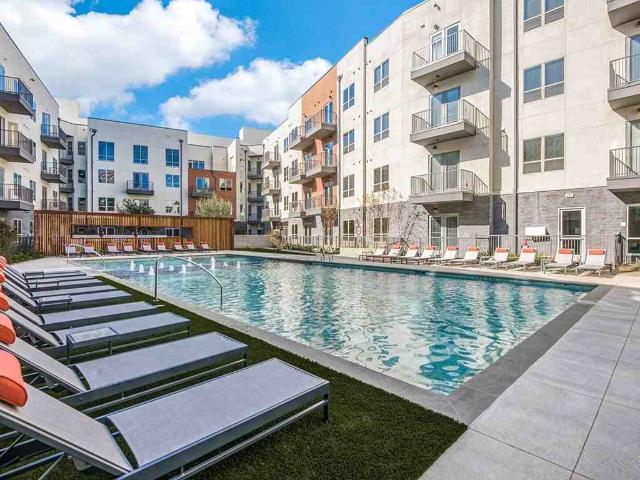 Alvista Galleria 1 Bedroom Apartment for Rent at 13505 Inwood Rd, Farmers Branch, TX 75244
