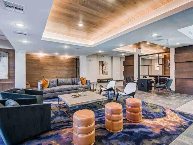 Alvista Galleria 2 Bedroom Apartment for Rent at 13505 Inwood Rd, Farmers Branch, TX 75244
