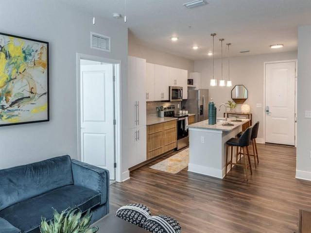 Alvista West Vue 3 Bedroom Apartment for Rent at 5915 Raleigh St, Orlando, FL 32835 Metro West