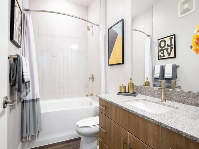 Alvista West Vue 3 Bedroom Apartment for Rent at 5915 Raleigh St, Orlando, FL 32835 Metro West