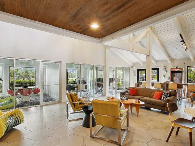 Alvista Winter Park 2 Bedroom Apartment for Rent at 3935 Sutton Place Blvd, Winter Park, FL 32792