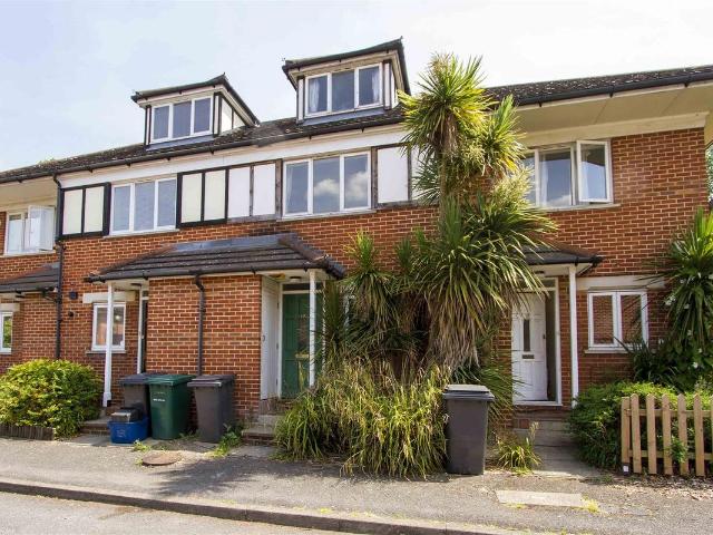 Alwyn Gardens, Hendon, London NW4, 4 bed terraced house to rent, £2,900 pcm | PrimeLocation