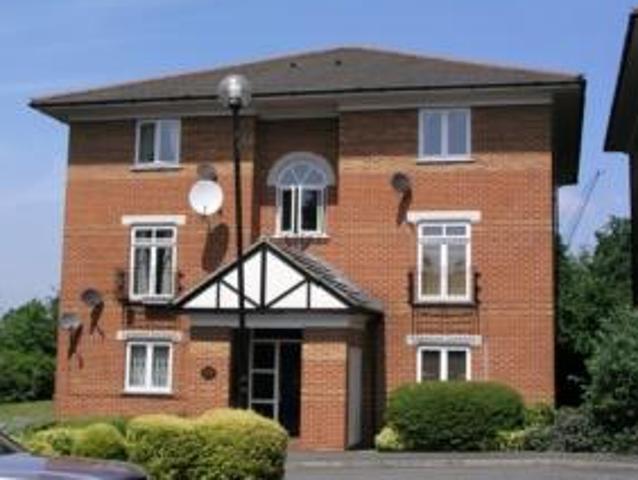 Alwyn Gardens, Hendon NW4 1 bed flat to rent £1,425 pcm £329 pw