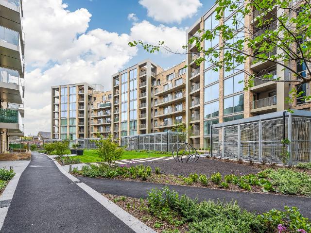 Alwyne Court, Garnet Place, West Drayton UB7, 2 bed flat to rent, £1,975 pcm | PrimeLocation