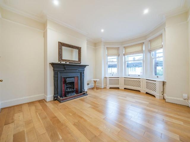 Alwyne Road, London SW19, 3 bed flat to rent, £3,500 pcm | PrimeLocation