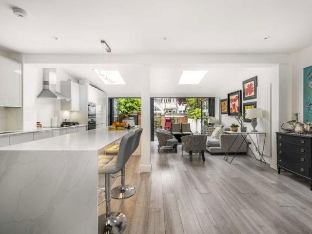 Alyth Gardens, NW11, London