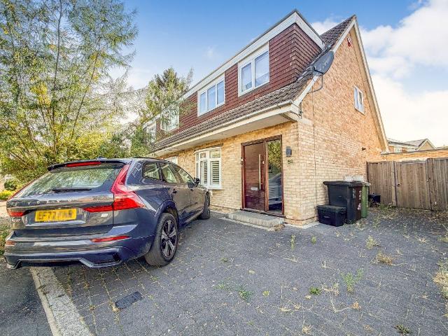 Alzey Gardens, Harpenden AL5, 3 bed semi detached house to rent, £2,950 pcm | PrimeLocation