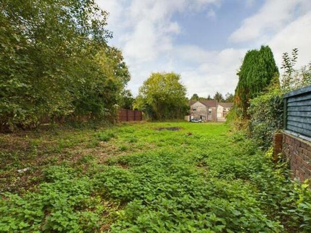 Ammanford Road, Tycroes, 4 Bedroom Semi detached