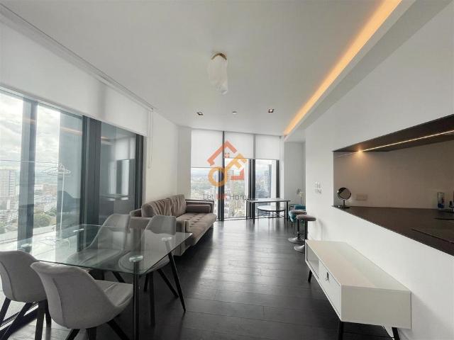 Amory Tower, 203 Marsh Wall, London E14 2 bed flat to rent £4,050 pcm £935 pw