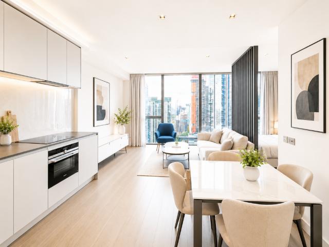 Amory Tower, Canary Wharf E14 Studio to rent £2,800 pcm £646 pw