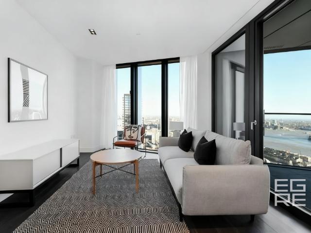 Amory Tower, London E14 2 bed apartment to rent £3,600 pcm £831 pw