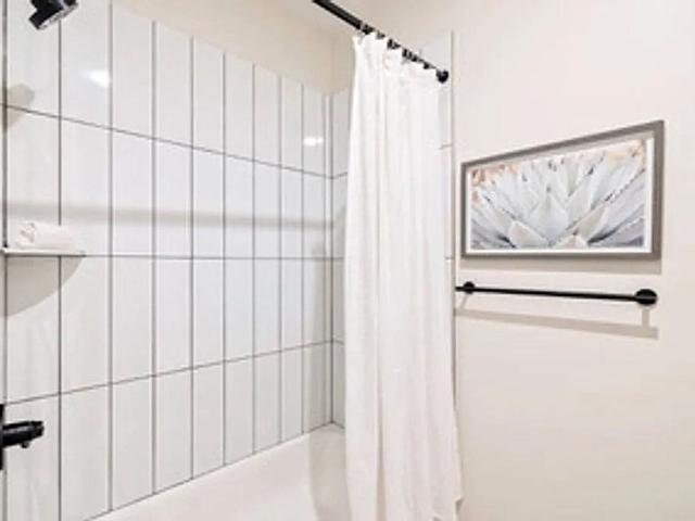 AMAZING NEW LUXURY APARTMNTS LOCATED IN TRENDY EAST GERMANTOWN 2 Bedroom Apartment for Rent at 4637 Germantown Ave, Philadelphia, PA 19144 Germantown