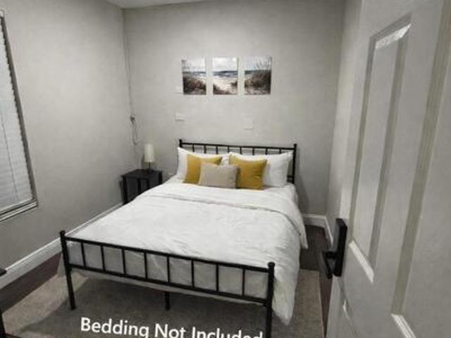 Amazing and Beautiful West Tampa House! Spacious Furnished Rooms | Utilities & Wi Fi Included | Clean, Quiet Home | Peaceful Living | Top Rated Host