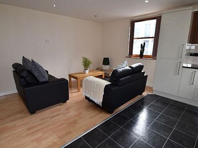 Amazing Four Bedroom Apartment