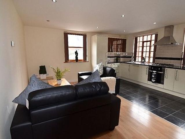 Amazing Four Bedroom Apartment
