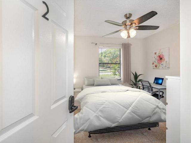 Amazing House That You Cannot Miss Out On! Comfy B