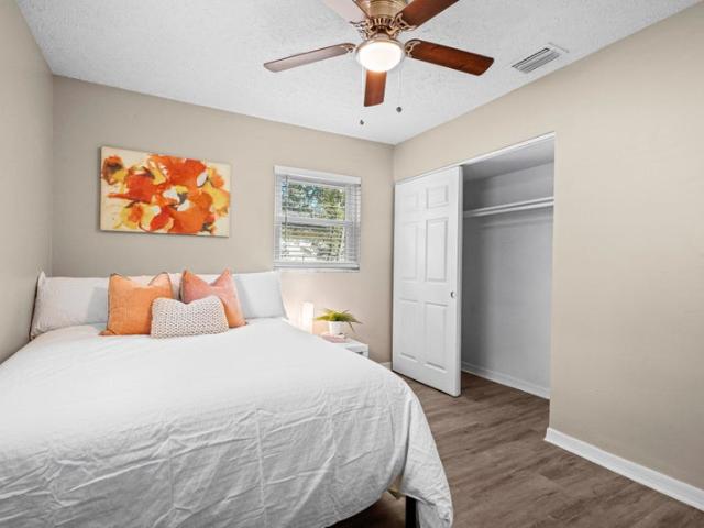 Amazing House That You Cannot Miss Out On! Comfy B