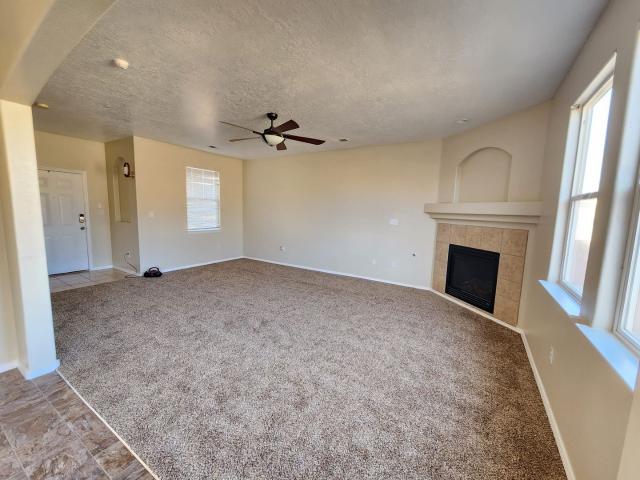 Amazing, Large 3 Bedroom Home in Southwest Albuquerque. Refrigerated Air, 2 Car Garage