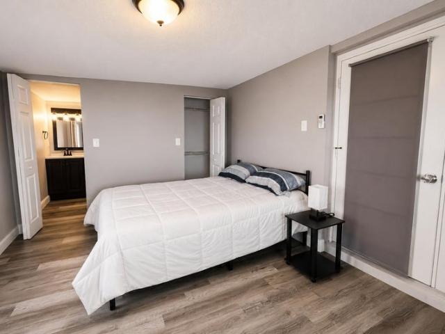 Amazing Location! Comfy & Cozy Tampa House with Di