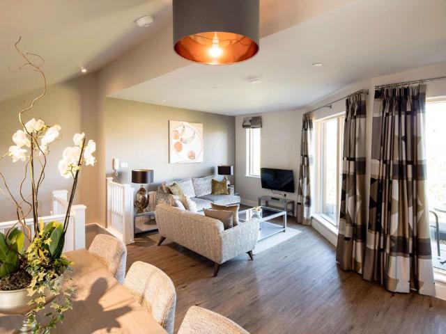 Amazing, quiet house minutes from University of Bristol. Room 1