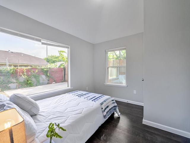 Amazing Southwest Houston Property! Beautiful Ren