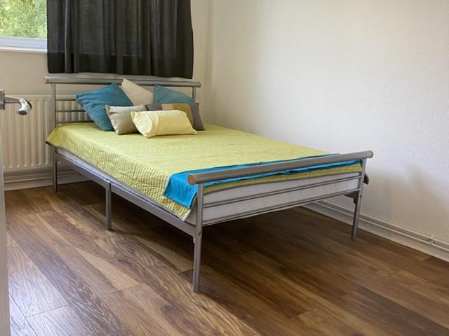 Amazing, Spacious3 bedroom flat – Shepherds Bush