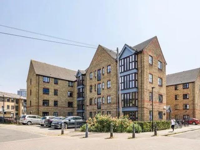Amazing 2 Bed Flat in Bow Rd