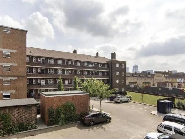 Amazing 4 Bedroom Flat In Stepney