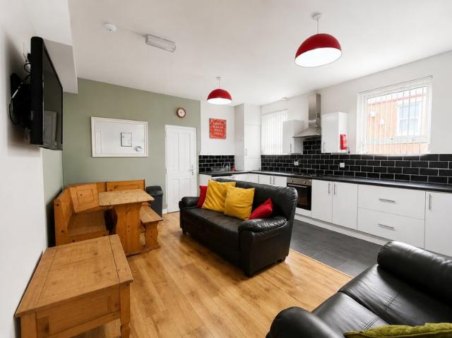 Amazing 5 bed suitable for groups! Albany Road