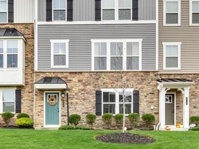 Amarth Ln, Cranberry Township, Home For Sale