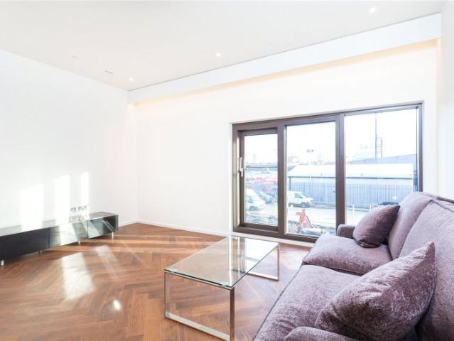 Ambassador Building, Embassy Gardens, London SW11, 1 bed flat to rent, £3,250 pcm | PrimeLocation