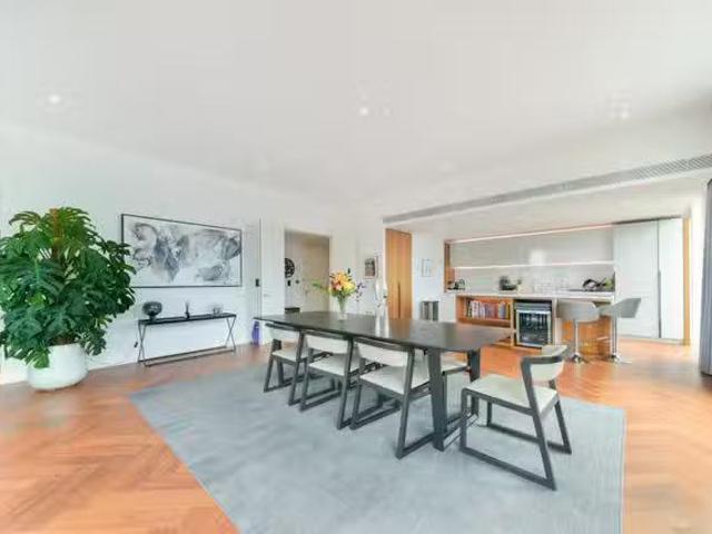 Ambassador Building, Embassy Gardens, Nine Elms SW11, 3 bedroo.