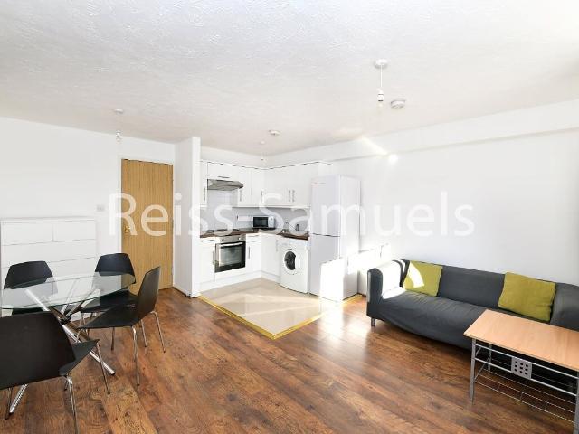 Ambassador Square, Isle Of Dogs, Docklands E14, 1 bed flat to rent, £1,690 pcm | PrimeLocation