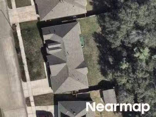 Amber Bend Dr