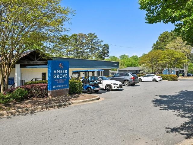 Amber Grove Apartments 2 Bedroom Apartment for Rent at 2050 Austell Rd Sw, Marietta, GA 30008