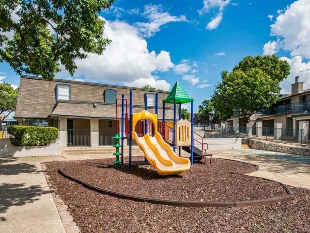 Amber Hill 1 Bedroom Apartment for Rent at 5335 Nw Loop 410, San Antonio, TX 78229