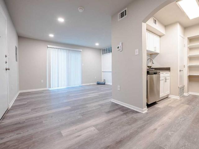 Amber Hill 2 Bedroom Apartment for Rent at 5335 Nw Loop 410, San Antonio, TX 78229