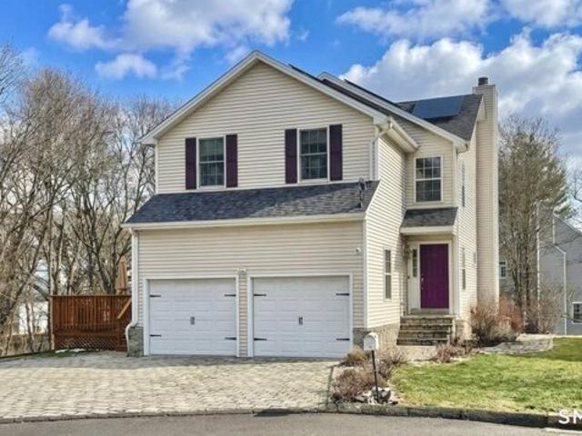 Amber Ln, Milford, Home For Sale