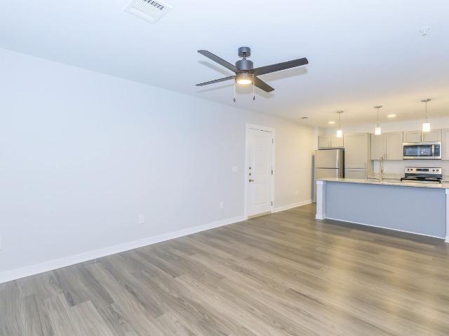Amber Meadows 2 Bedroom Apartment for Rent at 1615 E Fairmont St, Longview, TX 75604