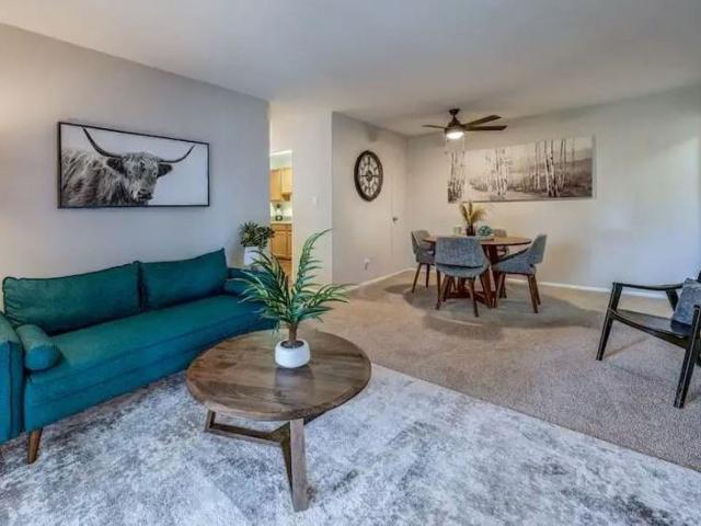 Amber Ridge Apartments 2 Bedroom Apartment for Rent at 3200 Lawndale Dr Apt F, Greensboro, NC 27408