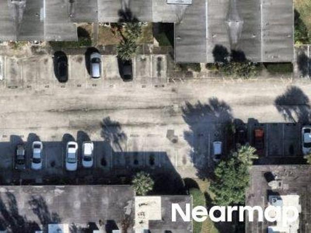 Amberly Ave # T5