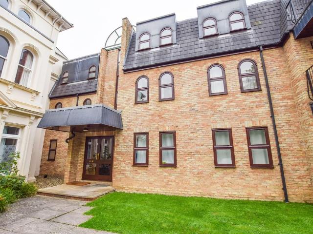 Amberley House, Newmarket CB8, Studio to rent, £895 pcm | PrimeLocation