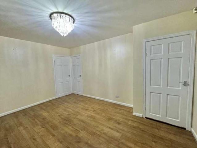 Amberton Gardens, Leeds, LS8