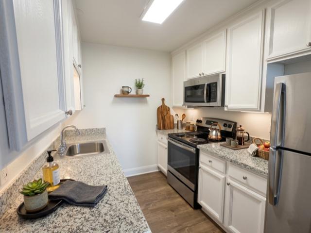 Amberwood Apartments 2 Bedroom Apartment for Rent at 5306 El Camino Ave, Carmichael, CA 95608