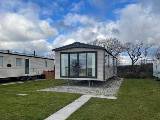 Ambleside, Lufflands, 2 Bedroom Caravan