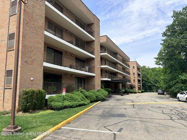 Amboy Rd Apt C, Staten Island, Condo For Sale
