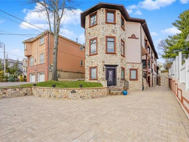 Amboy Rd, Staten Island, Home For Sale
