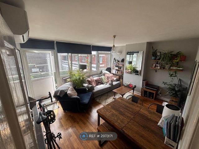 Ambrose House, London E14, 2 bed flat to rent, £2,200 pcm | PrimeLocation